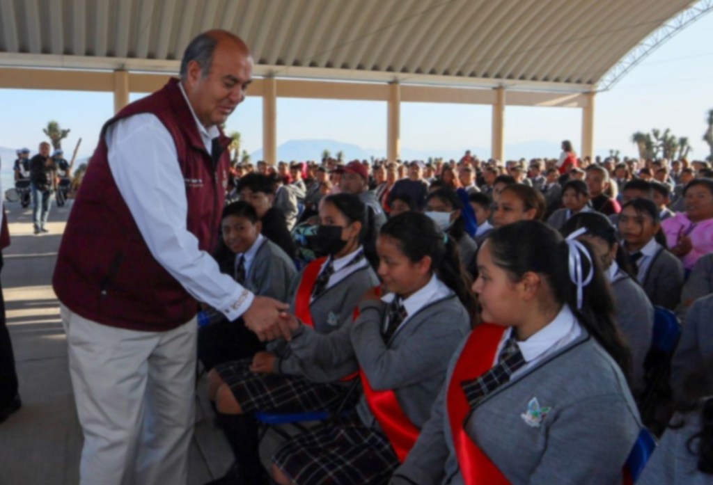 Regresan a clases casi 600 mil estudiantes de nivel básico en Hidalgo ...